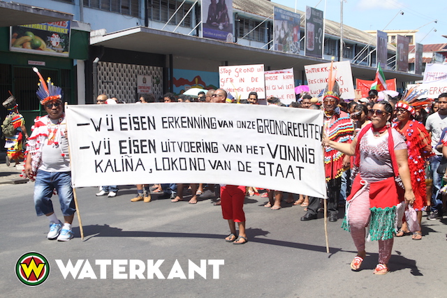 Protestmars van Inheemsen in Suriname - Waterkant