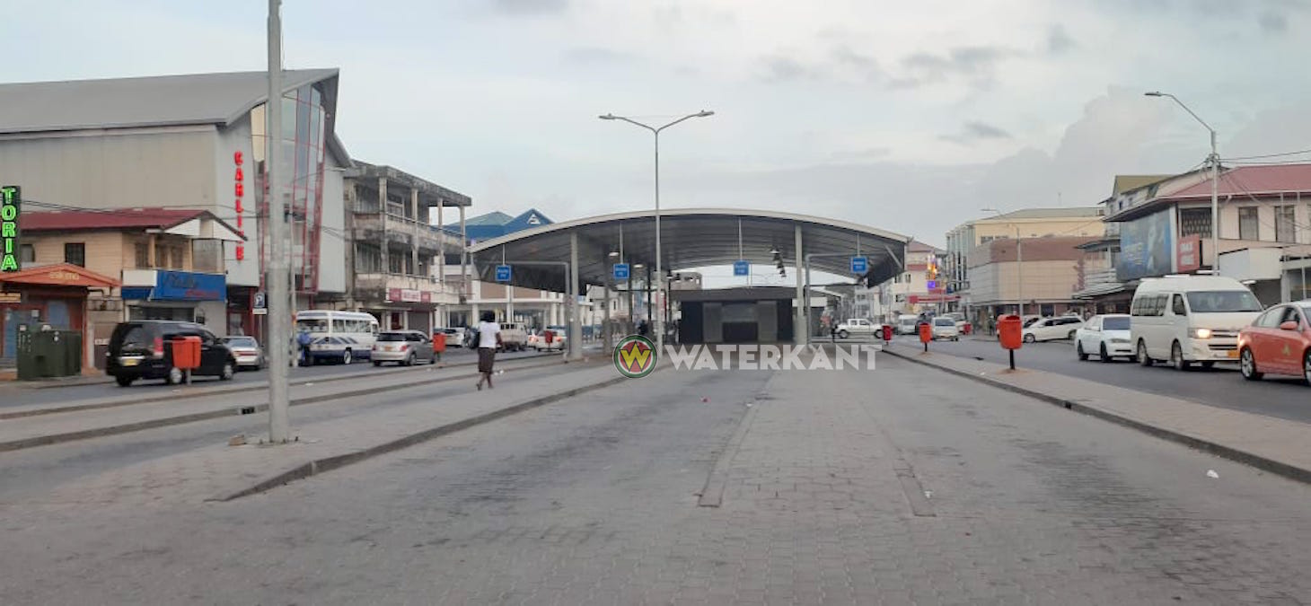 Bustransport in Suriname een week stil - Waterkant