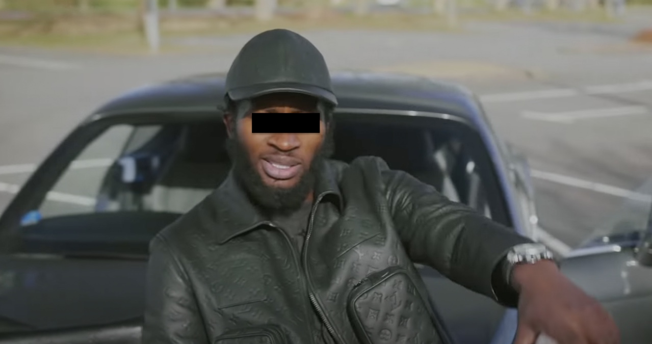Rapper verdacht van vermoorden eigen moeder schoot ook man in Suriname ...
