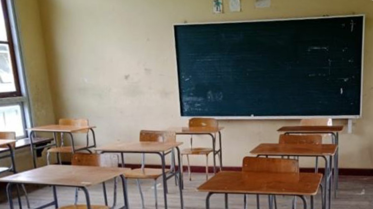 Examensresultaten havo en vwo benedenmaats, ministerie versoepelt norm ...
