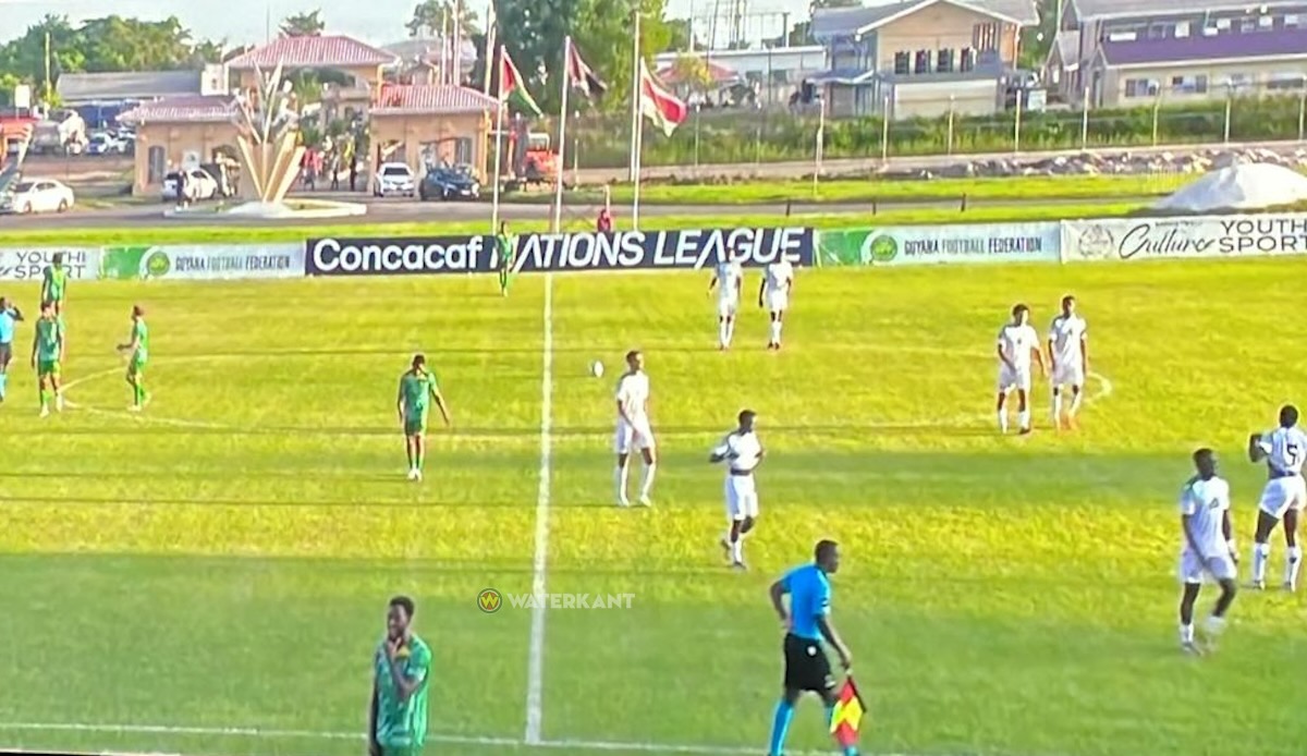 Suriname boekt overwinning op Guyana in Nations League: 3-1 - Waterkant